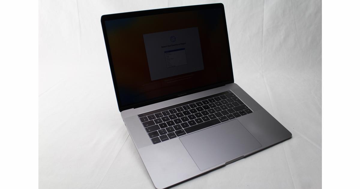 Apple MacBook Pro 2017 Retina 15" 4xUSB-C - Core i7 2.9GHz / 16GB ...